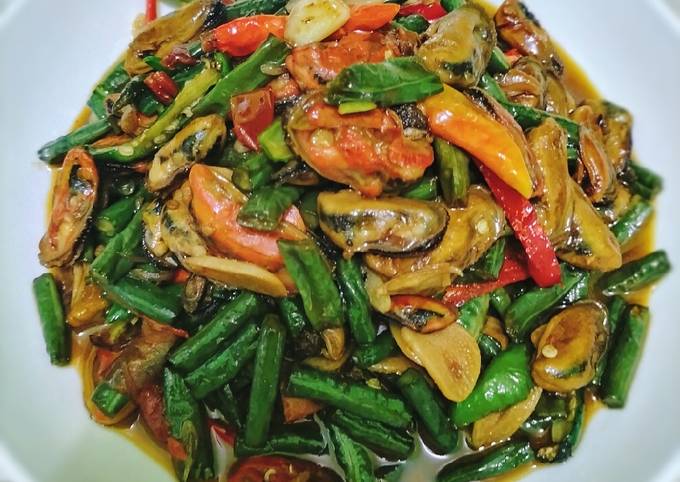 Resep Tumis Kerang Ijo & Kacang Panjang oleh Leni Rachmawati - Cookpad