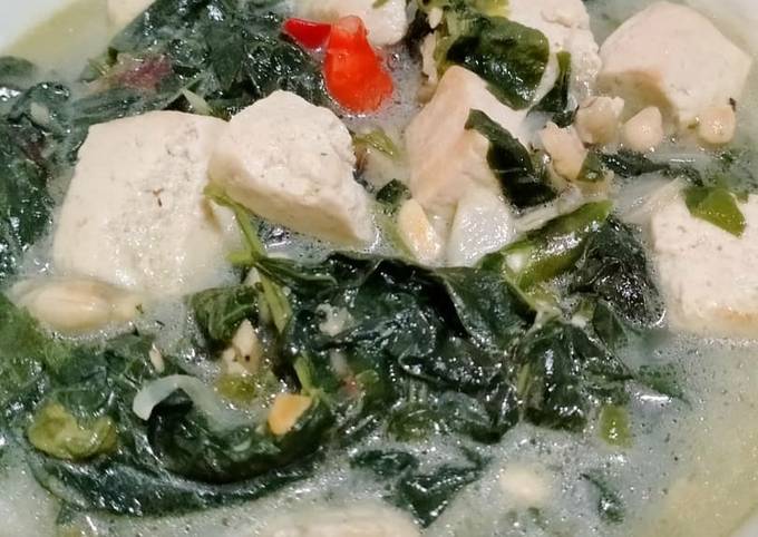 Resep Sayur lembayung (pucuk daun kacang) oleh Chaira Attamimi - Cookpad