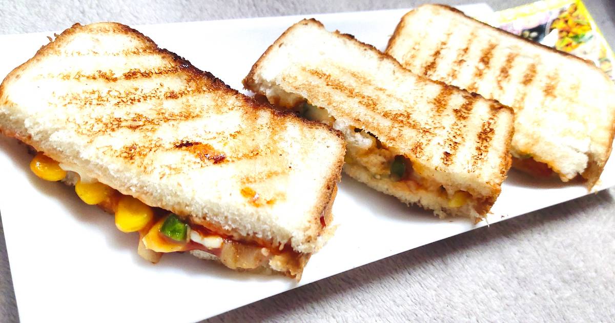 Grill Sandwich Recipe by Naina Mittal - Cookpad