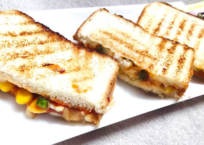 Grill Sandwich Recipe by Naina Mittal - Cookpad