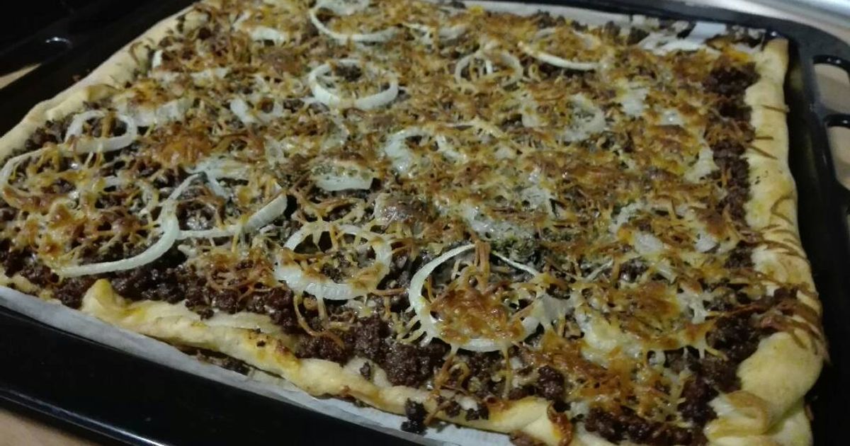 Pizza De Carne Picada Receta de ISaBEL CoRTÉS- Cookpad