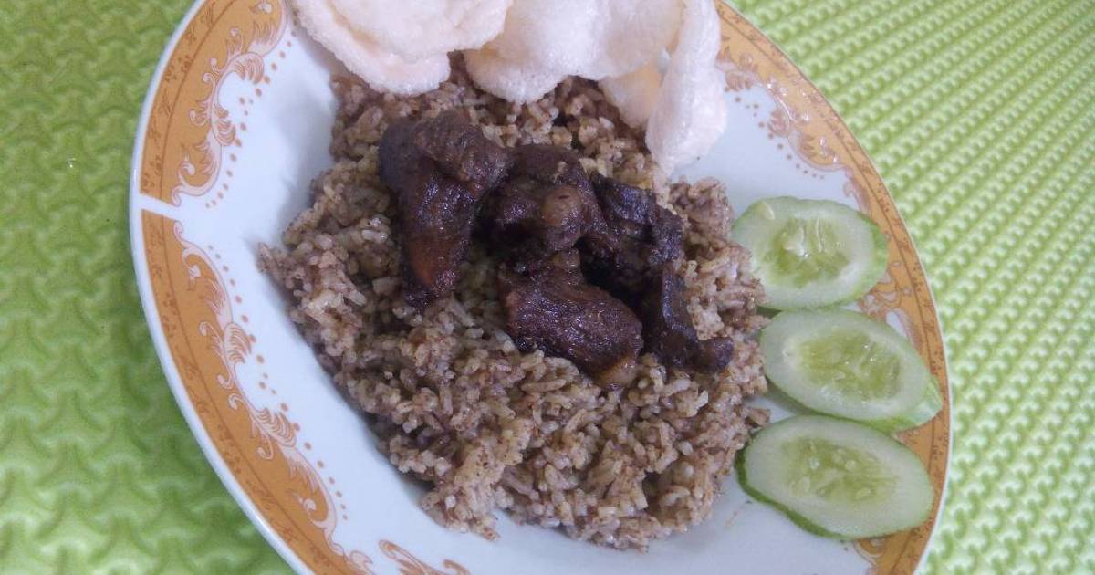 Resep Nasi kebuli sapi rice cooker oleh Bunda Syamima Isykarima - Cookpad