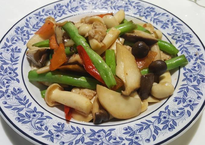 สูตร ผัดเห็ดรวมมิตร โดย รัตน์ (Rat Sri) - Cookpad