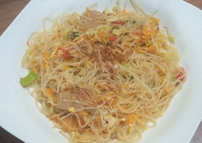 Resep Bihun goreng putih oleh tommy wiriadi putra - Cookpad