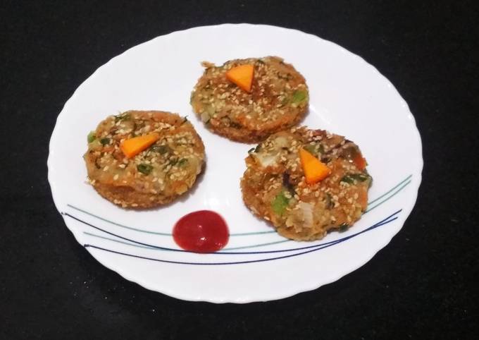 Veg Gold Coin Recipe by Adarsha Mangave - Cookpad