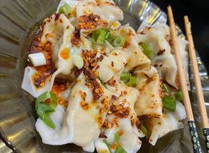 Resep pangsit chili oil pedas lezat mudah dibuat dan layak jual