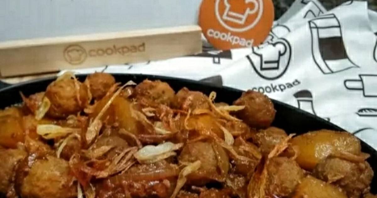 Resep Semur bola2 daging oleh Martian Prasetyani - Cookpad