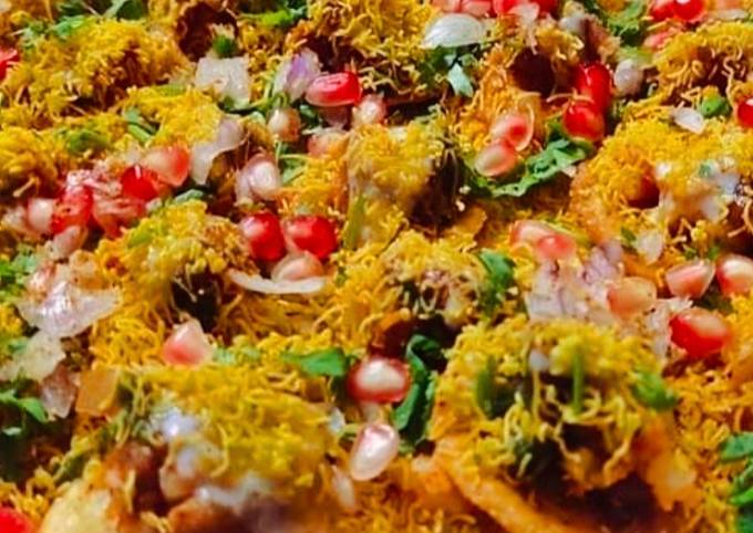 Street Style Papdi Chaat Recipe by Juhi Sewani - Cookpad