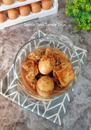 Resep Semur Tahu Tempe Telur oleh Arum Yusia - Cookpad