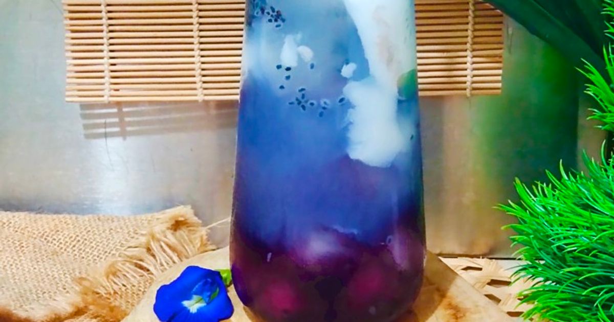 Resep Es Kelapa Muda Bunga Telang oleh Bunda Pashalenko - Cookpad