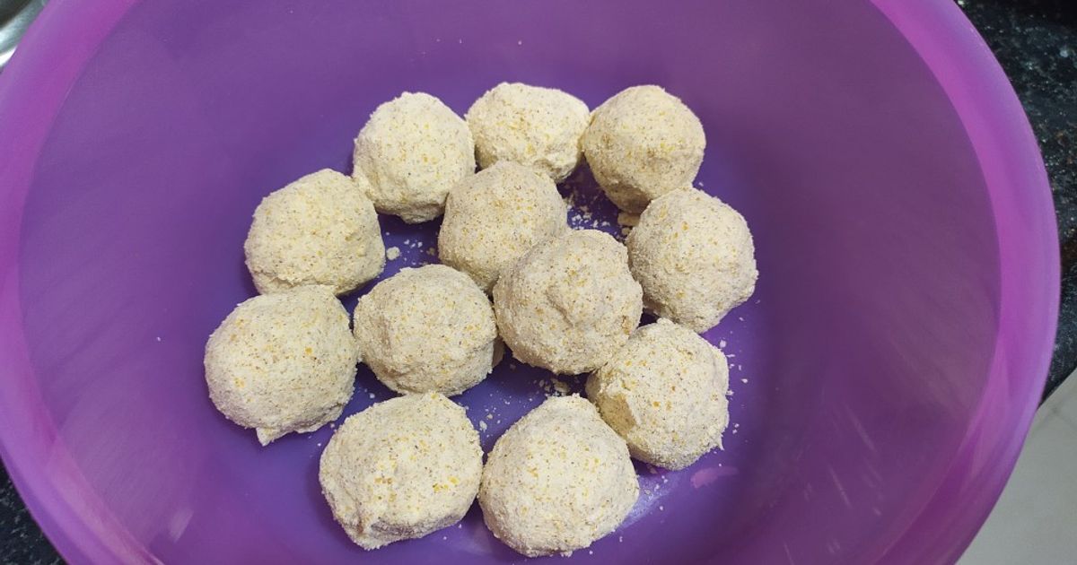 Sathu Mavu Urundai (Health Mix Laddoo) Recipe by Archana Rajasekar ...