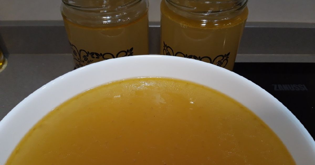 Caldo De Huesos En Instant Pot (Cocción Lenta) Receta de Laura AO