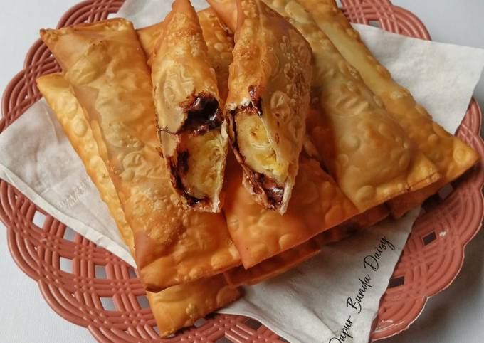 Resep Pisang Cokelat Kulit Pangsit oleh Dapur Bunda Daisy - Cookpad