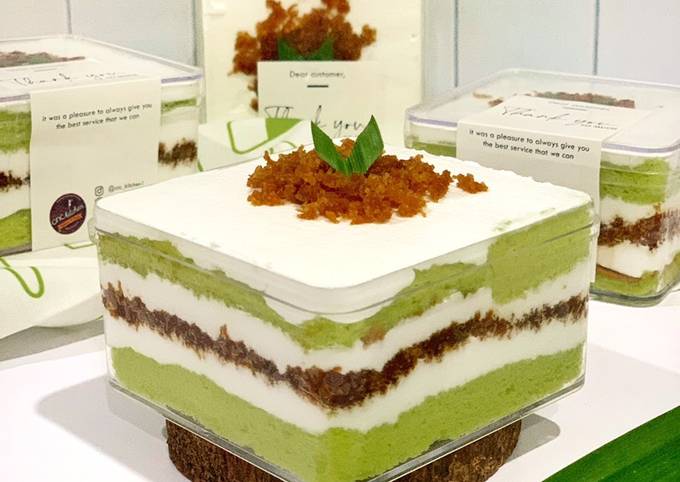 Resep Klepon Cake Dessert Box oleh Wiwiek H Ginting - Cookpad