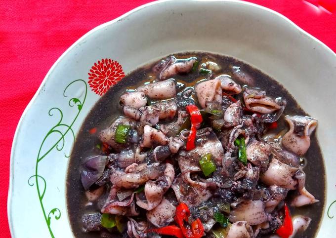 Resep Cumi hitam simple oleh Rona Ve - Cookpad