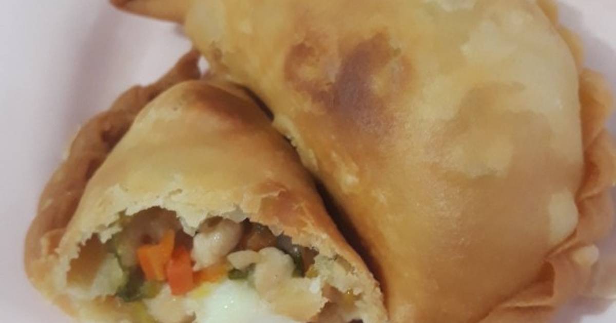 Resep Chicken Puff (Pastel Ayam) oleh ritaariita - Cookpad