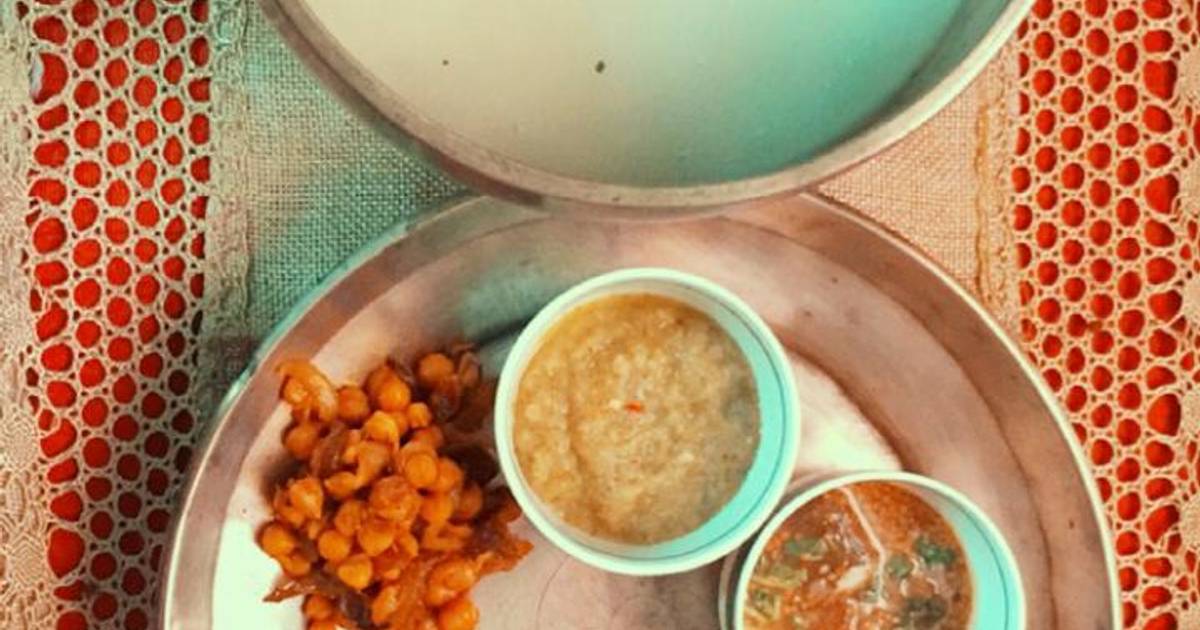 Chhattisgarh Famous Recipes: Traditional Fara, Dubki Kadhi & More