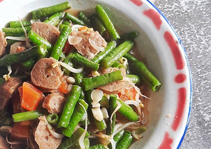 Resep Oseng Kacang Panjang Bakso oleh Riya Malikha - Cookpad