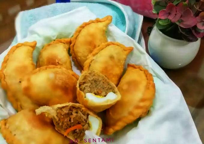 Resep Pastel renyah oleh Dessi Sentami - Cookpad