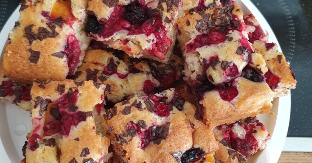 Vegyes Gyümölcsös Piskóta | Kochné Kiss Beáta receptje - Cookpad receptek