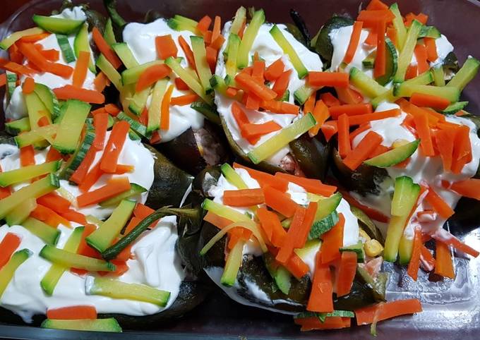 Chiles fríos rellenos de atún Receta de Melissa Olivas- Cookpad