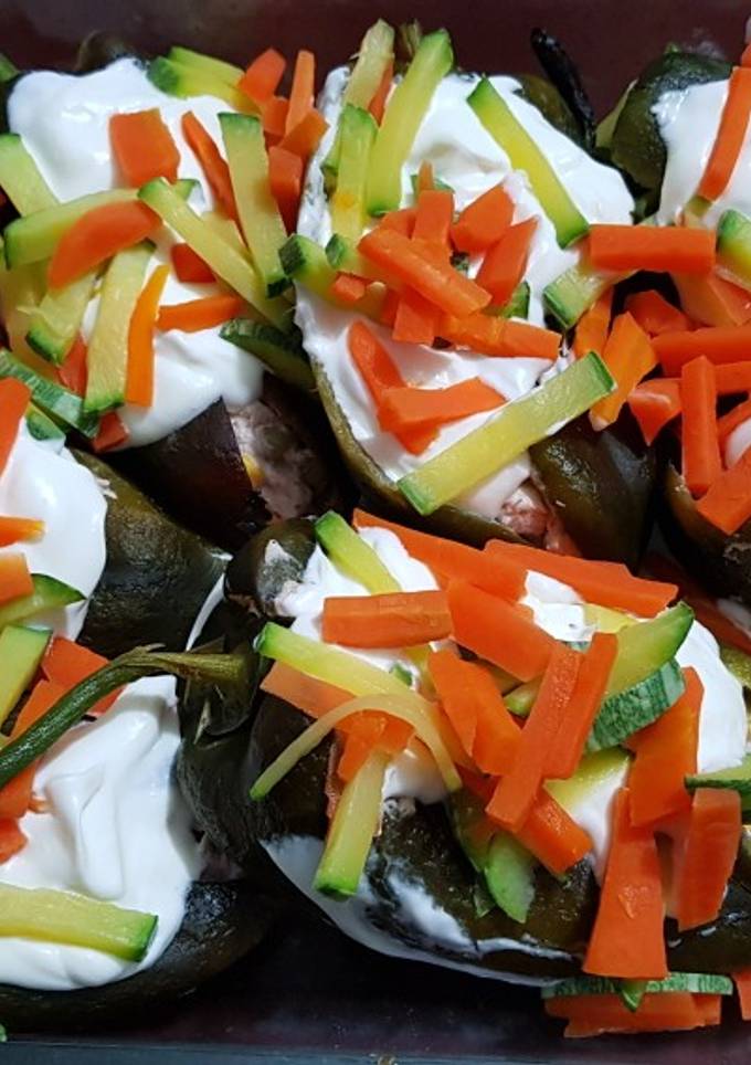 Chiles fríos rellenos de atún Receta de Melissa Olivas- Cookpad