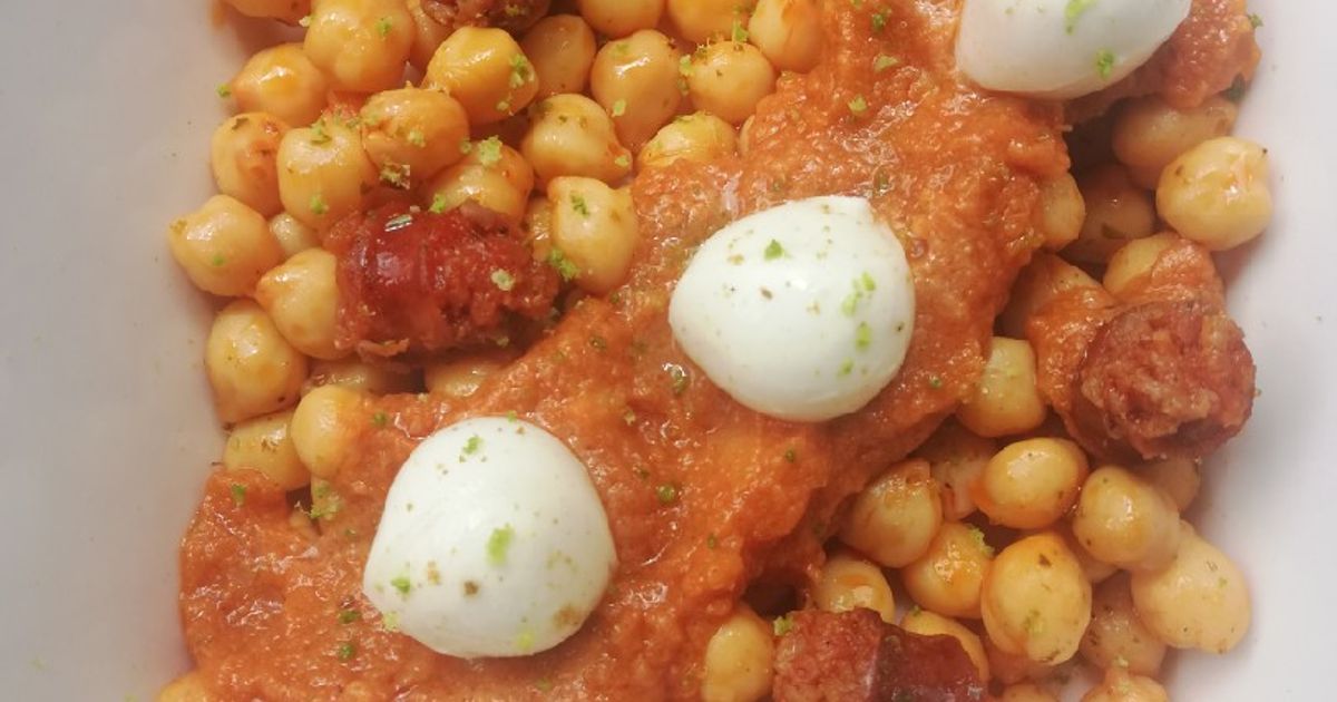 Garbanzos Con Salsa De Chistorra Y Un Toque De Lima Receta de MariRuRo ...