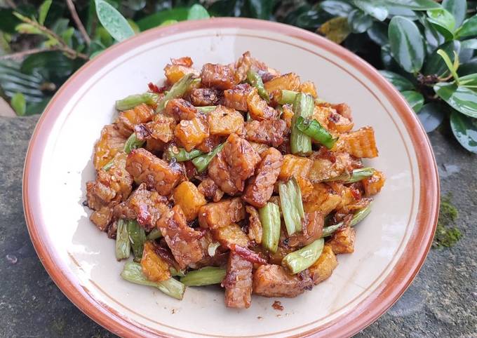 Resep Samgor Tempe Kentang Buncis oleh Widjie Astuti - Cookpad