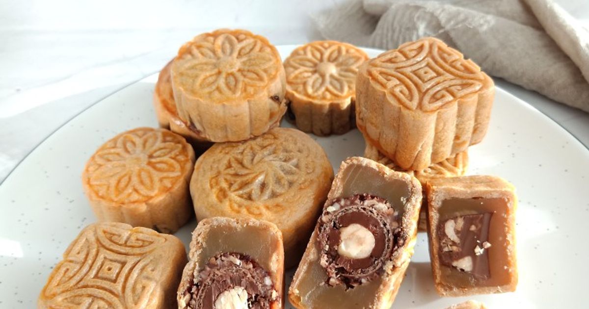 Resep Mooncake Isi Coklat Ferrero Rocher oleh Isnawati - Cookpad