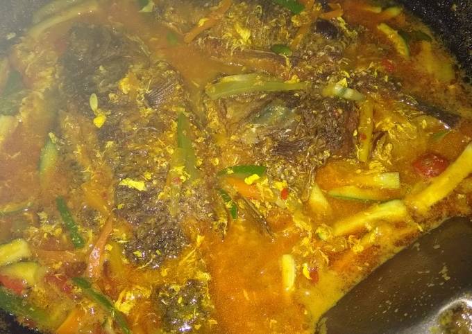 Resep Ikan acar kuning simple oleh Meilani Oktavianti - Cookpad