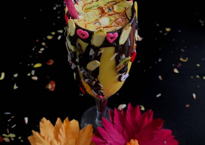 Kesar milk Recipe by khushboo patel - Cookpad