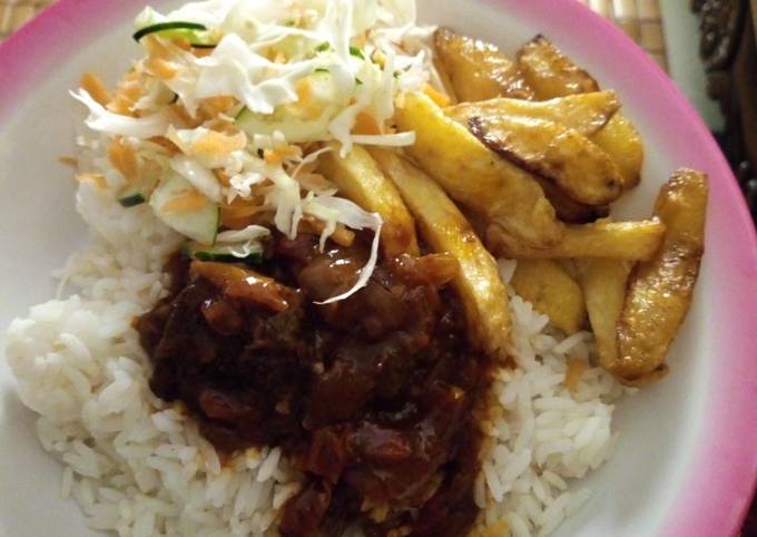 Rice n stew Recipe by Mrs suleiman - Cookpad