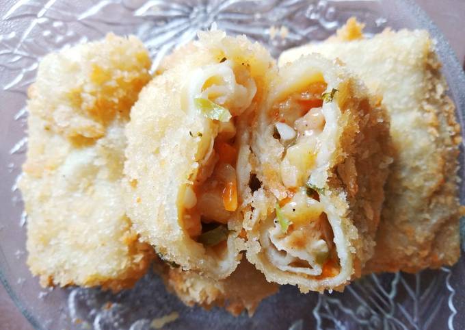 Resep Risoles ragout sosis mayonnaise pedas oleh Hani Rohani - Cookpad