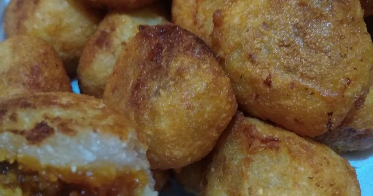 Resep Klenyem Ubi (Ubi Parut) oleh Sari Safitri - Cookpad