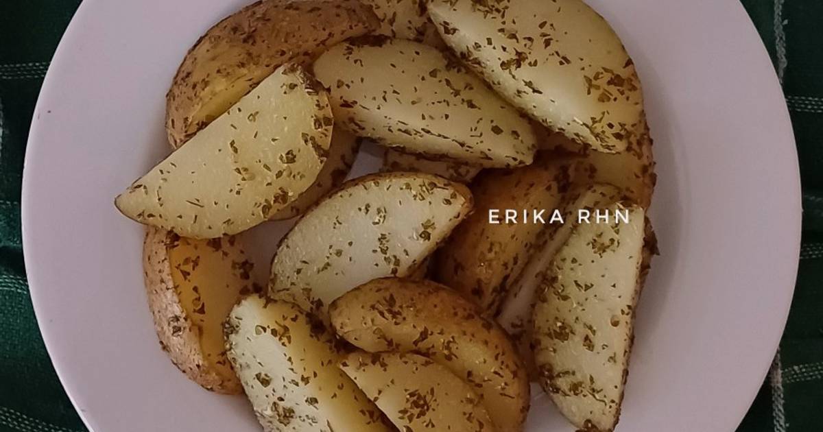 Resep Baked Potato Wedges oleh erika rhn - Cookpad