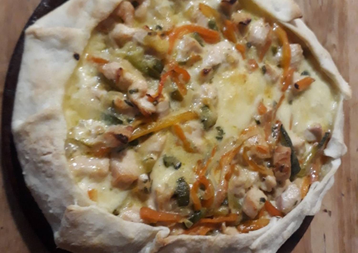 Tarta de pollo, vegetales y crema Receta de Sol Longone Sandin- Cookpad