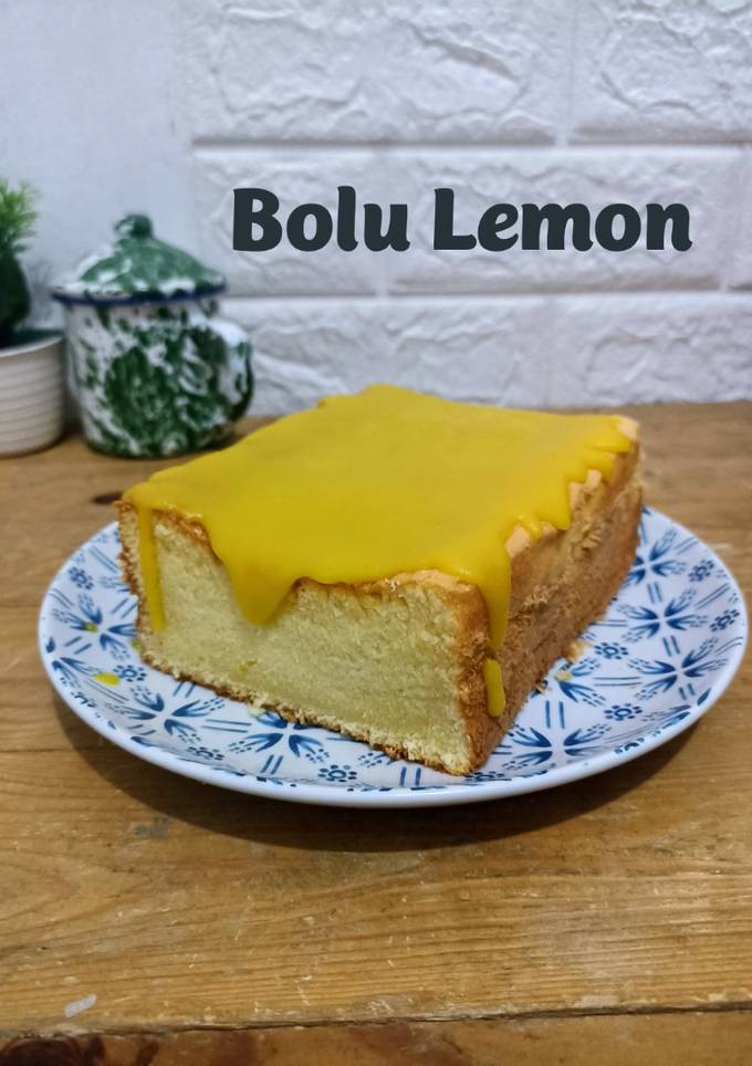 Resep Bolu Lemon Metode All In One oleh Ummu Marwa - Cookpad