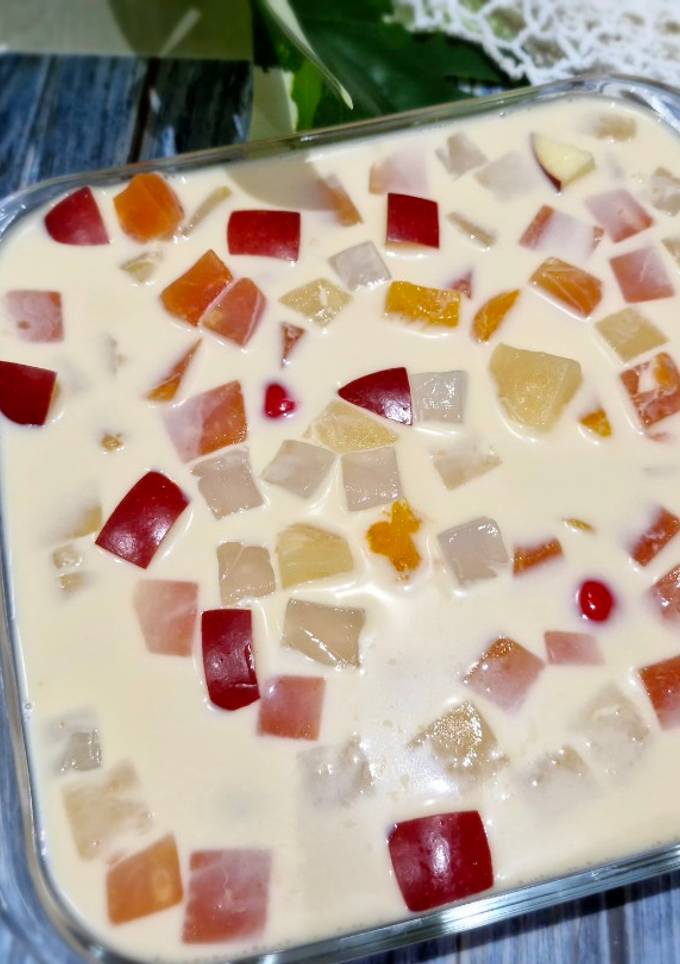 Resep Puding Custard Kuah Cocktail oleh Nora Azizah - Cookpad