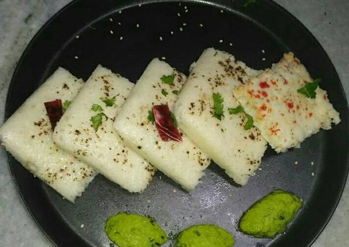 Surati Idada (white dhokla) Recipe by Sonal Modi - Cookpad