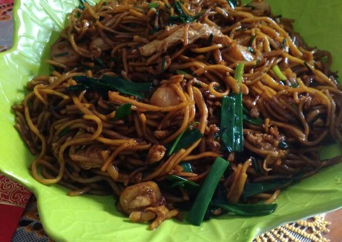 Resep Mie Goreng Manis (Tiam mie) oleh SantiDjap - Cookpad
