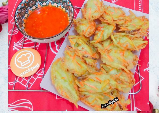 Resep Bakwan Kentang Wortel Renyah oleh Ayu_Syafri - Cookpad