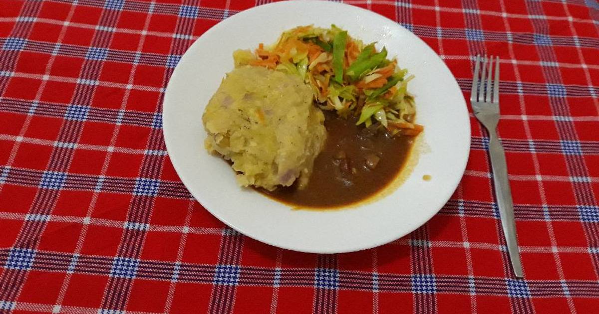 Ginger mashed Green banana(matoke) Beef stew cabbage and carrots Recipe ...
