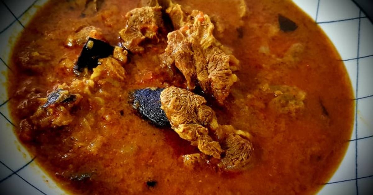 Chettinad Mutton Kuzhambu (Chettinad Mutton Gravy) Recipe by Prasel ...
