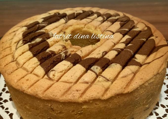 Resep Bolu Zebra jadul oleh Fatrit Dina Listina - Cookpad