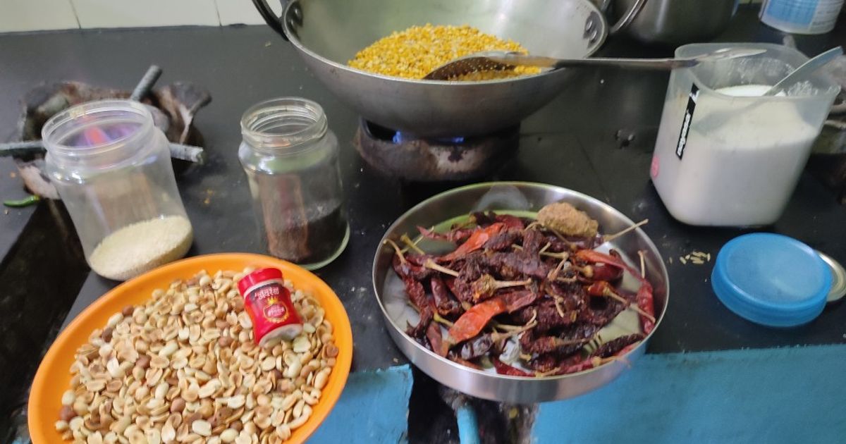 Gun Powder (For Iddli And Dosa Side Dish) Recipe by Usha Ravishankar ...