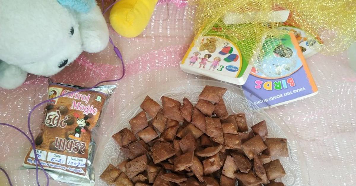Avani Suba દ્વારા રેસીપી ચોકલેટ શકકરપારા (Chocolate Shakkarpara Recipe ...