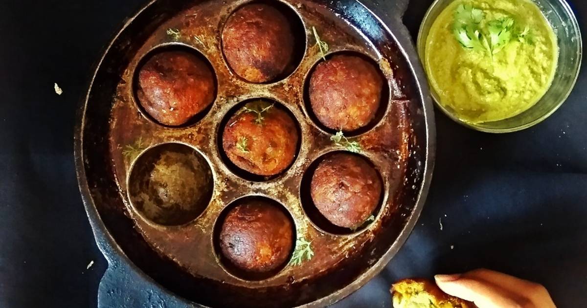 Healthy twist Tapioca vada with mint chutney bombs Recipe by Deepika ...