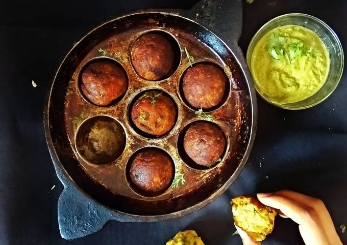 Healthy twist Tapioca vada with mint chutney bombs Recipe by Deepika ...