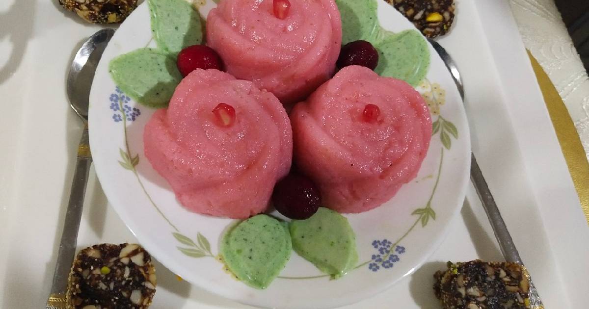 Sooji roses with chocolate leaves Recipe by Aparna Keswani - Cookpad