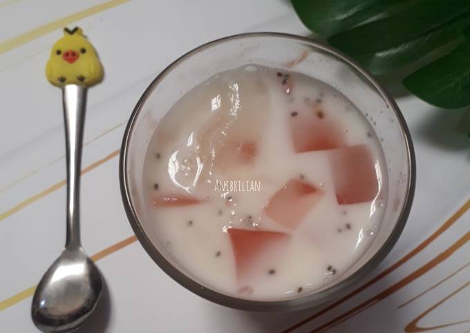 Resep Es chia seed merah putih oleh Ani Brilian - Cookpad